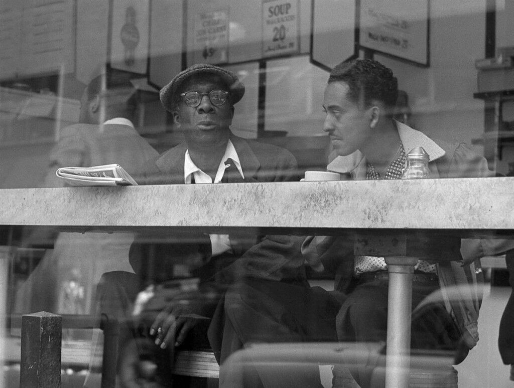 New York Street Photography in the Fifties by Frank Oscar Larson ...